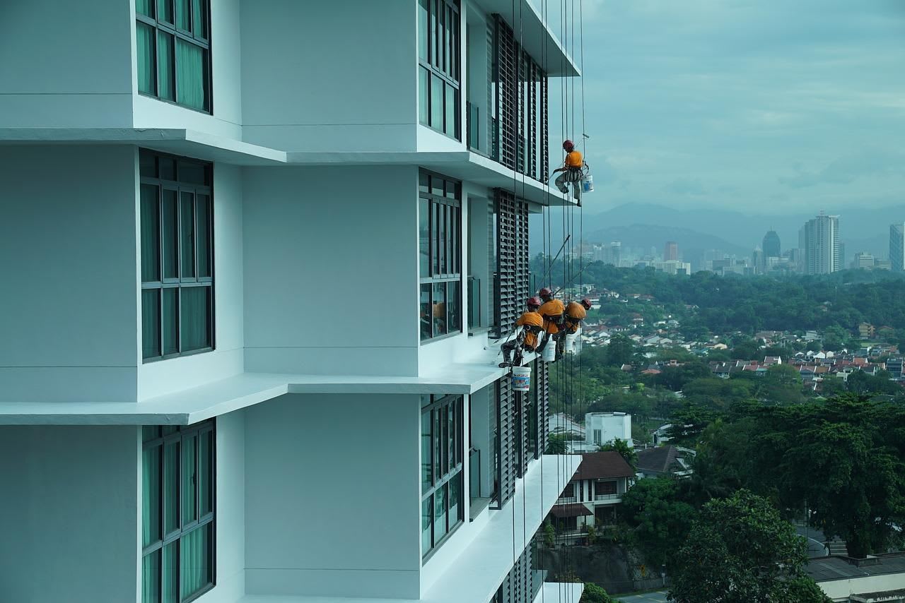 4 MSc degrees in Building Services (2025)
