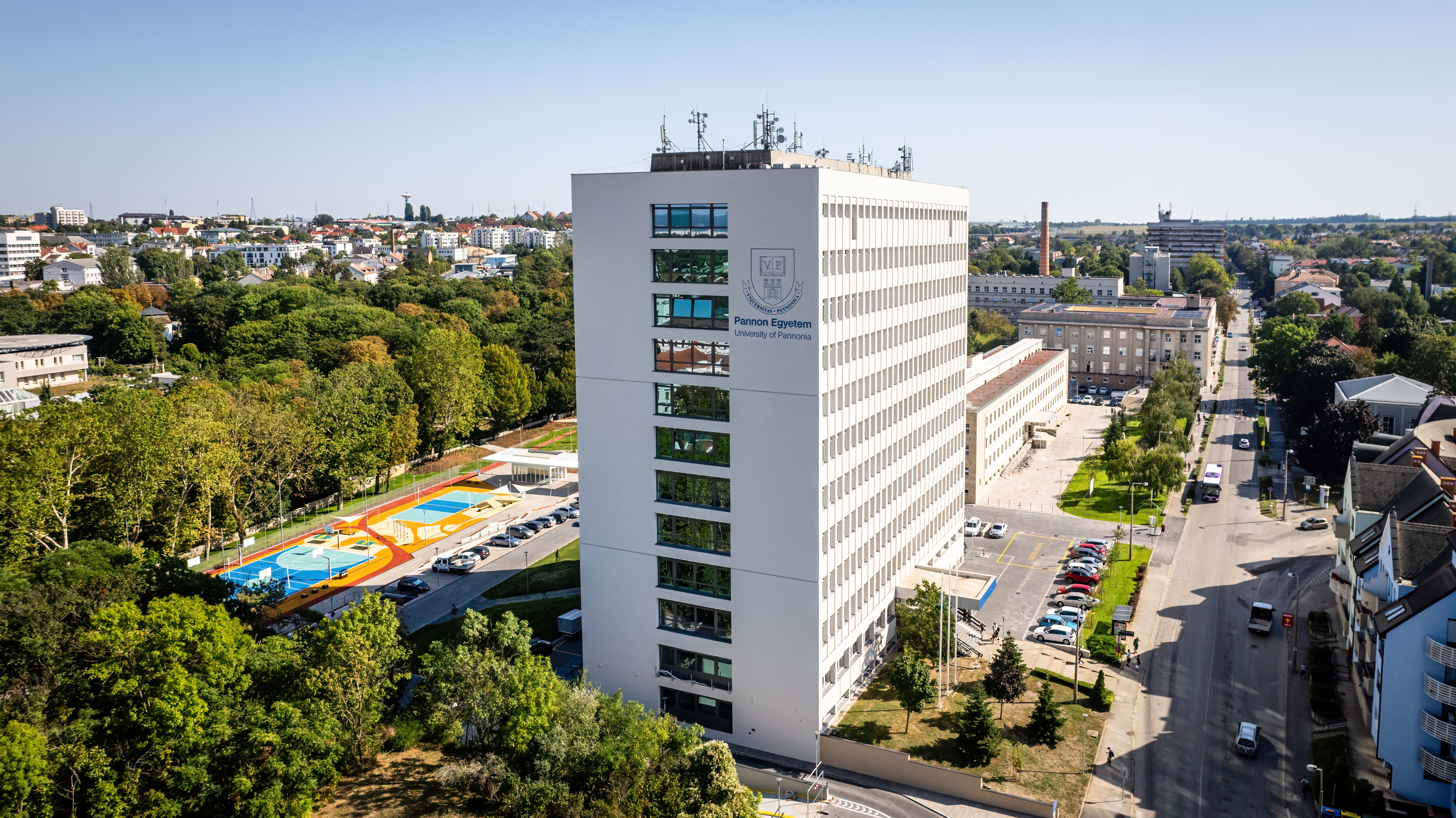 University of Pannonia: 程序, 招生 | educations.com