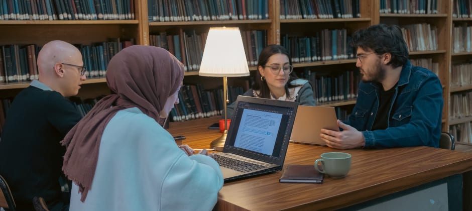 4 Reasons Why You Should Join a Study Group at Law School
